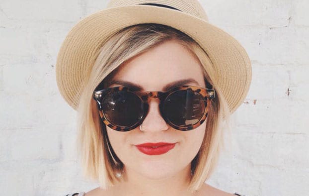 چند نکته مهم زیبایی برای خانم‌هایی که موی بور دارند